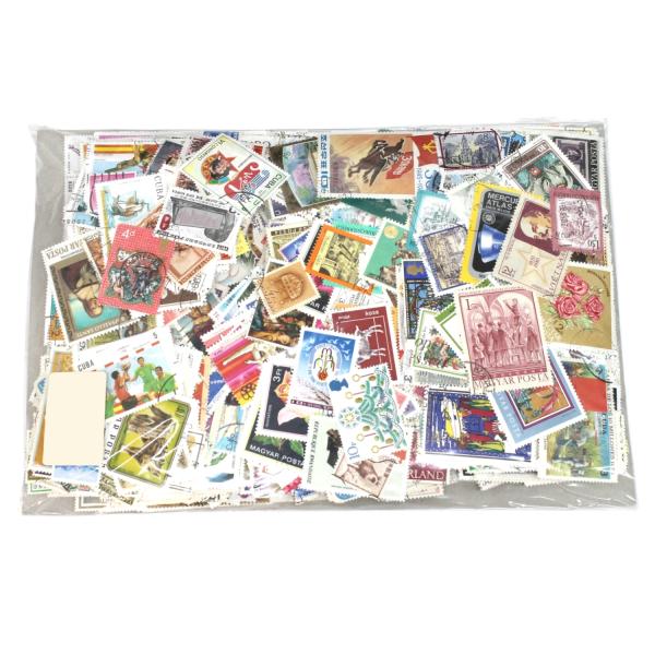 世界の切手　3000種詰め合わせです。【クリックポストについてのご注意事項】★日時指定・代引きをご指定されますと、別途送料・手数料がかかります。★送料無料をご希望の場合は、【日時指定・代引き指定なし】にてご注文下さいます様お願い申し上げます...