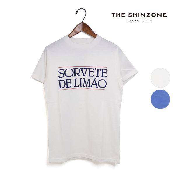 ホテルのプールサイドで楽しんだ、とびきり美味しいレモンシャーベット（ポルト語：SORVETE DE LIMAO）。楽しい夏の思い出をプリントで表現した１枚。ボディにはヴィンテージライクなムラ感がある素材を使用しています。◆素材ポリエステル5...