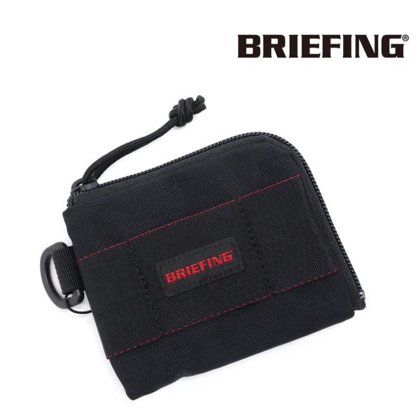 縦糸にリサイクルナイロン糸、緯糸に中空糸を使用したオリジナル素材をメインに使用。軽量でありながら、ハリコシのある素材感が特徴的。リップストップナイロンにある格子柄が目立たない仕上がりで、上品なビジネスタイルとの相性も◎。【MODULEWAR...