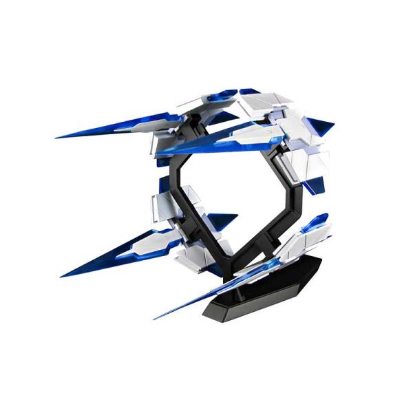 2011年に発売し「レジェンドシルバーホークバースト」用の武装「バーストパーツ」の単体商品です。材質を一新して発色が良く組み立てやすくなりました。また、商品パッケージは最新ソフト「ダライアスバーストCSコア」仕様にしてリニューアル！展示ベー...