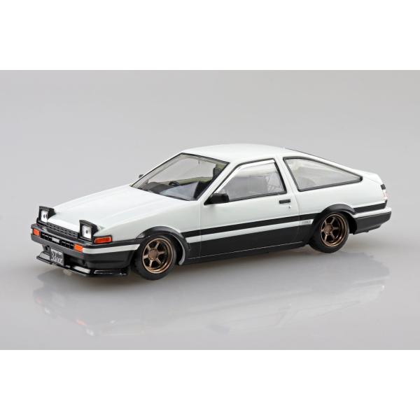 AE86のカスタム仕様が仲間入り！！ボディ色をプラスチック材料の着色で再現する事により、塗装不要となりました。ツヤツヤのボディも見どころです。はめ込み式を採用する事で接着剤が不要となりました。キットを簡略化しながらも1/32スケールで高い再...