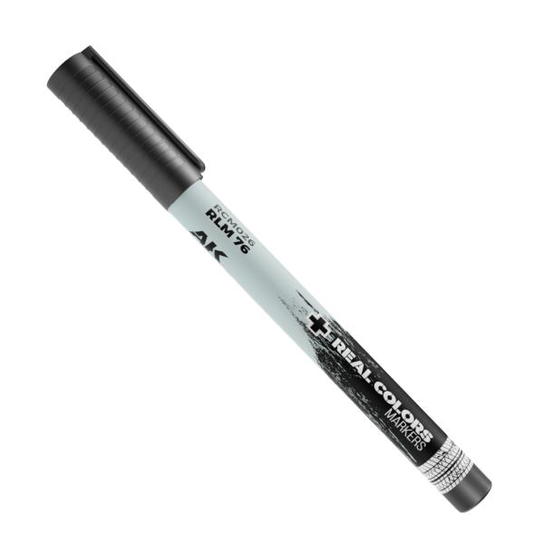 製品名は『リアルカラー』マーカーですが、塗料の成分はラッカー系ではなく、水性アクリル系です。塗料は水性ですが、とても乾燥が速く、乾燥後は同じRCマーカーの上塗りや、エナメル系ウェザリング塗料や油彩の上塗りに耐えます。臭いや毒性がなく、安心し...