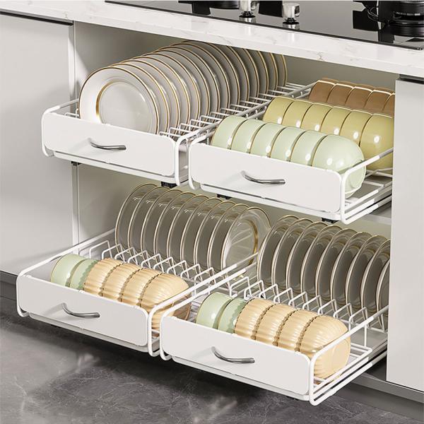 商品名：食器スタンドカラー：ホワイト材質：高品質炭素鋼（防錆コーティング）本体重量：約1.75kgサイズ：43cm*26.3cm*91. キッチンキャビネットの使われていない空間を活用できる引き出し式食器ラック。棚上に食器を置く必要がなく、...