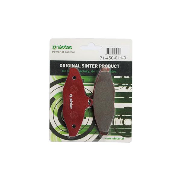 SINTER/シンター 汎用ノーマルブレーキパッド RACE レーシングカート用。CRGのVEN99タイプのリアブレーキキャリパーに対応しています。■商品特徴耐摩耗性と安定した制動力を発揮し、純正ブレーキパッドからの変更時に、違和感の無い自...