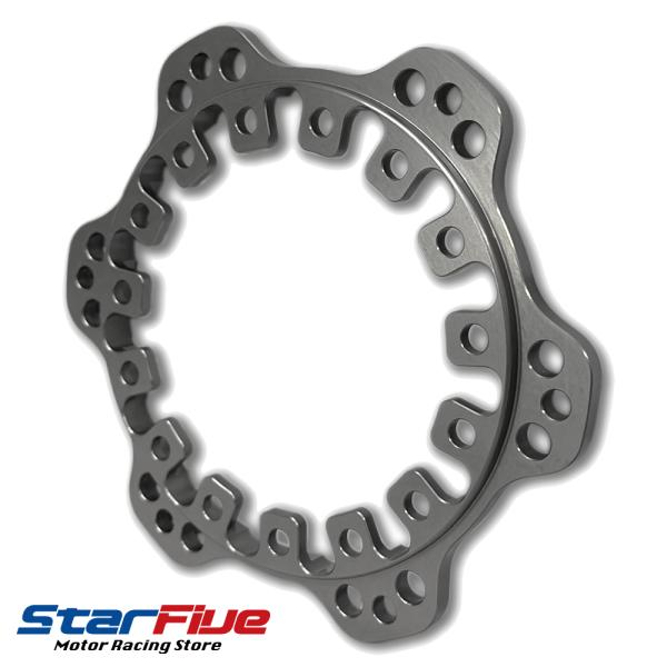 Triple K（トリプルケー）製の、変換リング 翼 AKIRA用 レーシングカートパーツ。「翼ハブ+通常スプロケット」の使用を可能にした変換パーツです。今まで"スプロケットハブ 翼〜AKIRA〜 "は専用のスプロケットである"スプロケット...