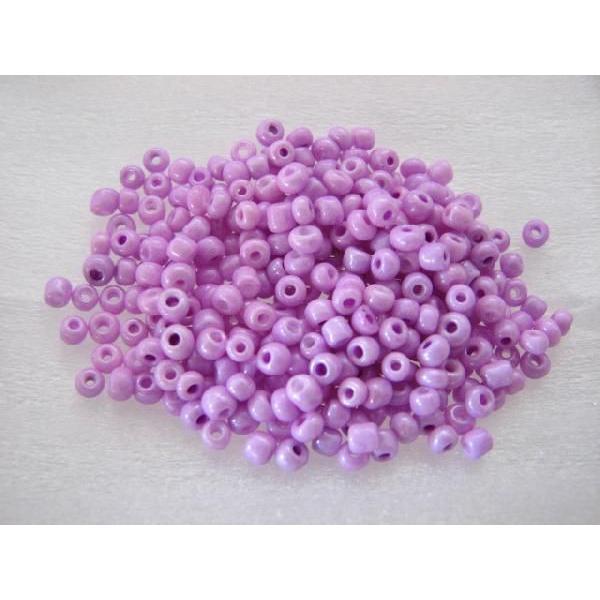 商品説明：<BR> 　　　　　　　　　商品名：　ガラスビーズ(M)<BR> 　　　　　　　　　サイズ：　約2.5mm x3mm　（穴は約1mm）<BR> 　　　　　　　　　数量：　約100個（4g)&lt...