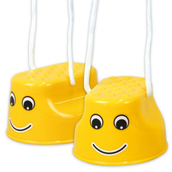 すべり止め付きのかわいいぽっくりです。すべり止めがあるので、歩きやすくなっています。商品サイズ97×113×65mm、ひも：約1.39〜1.41ｍセット内容本体のみ