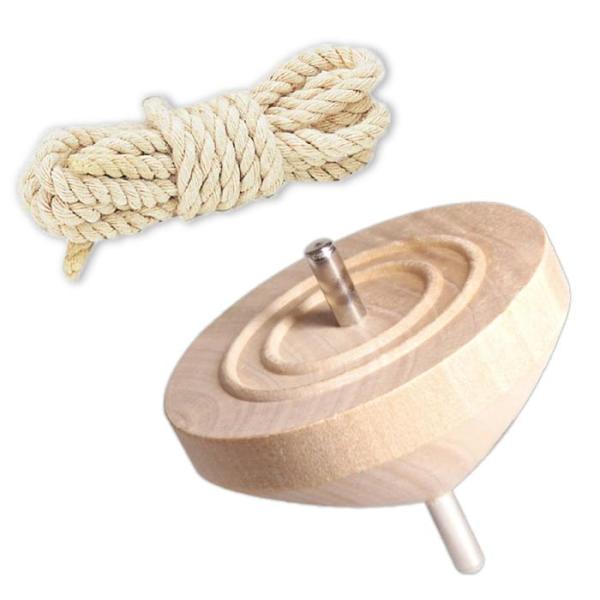 鉄芯でよく回るコマです。無着色なので、オリジナルのコマがつくれます。丈夫な組みひもを使用しています。 商品サイズφ65×60mm、ひも：1.5mセット内容コマ×1、ひも×1