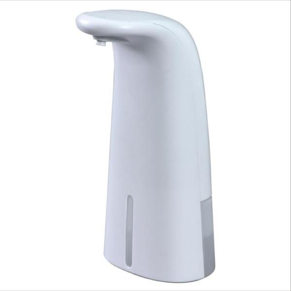 ●配線不要乾電池式 電池式なので置き場所を選ばない●吐出量/約0.9ml●液体容量250ml ●0.3秒で消毒液を噴射●半透明窓だから消毒液の残量がわかりやすい!商品サイズ100×90×205mmセット内容本体×１（※消毒液、単3電池3本は...