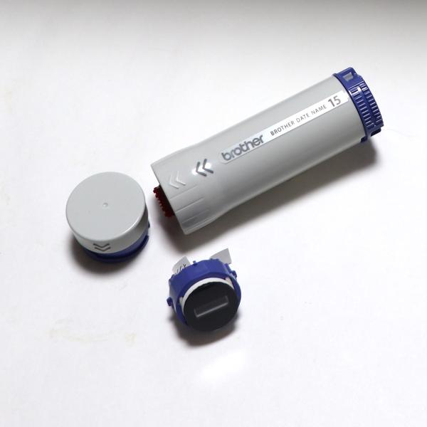 ブラザー デイトネーム15 部材 PR-1500印面１５ミリの日付印お名前や受付などの文字を入れた印面を「ブラザー スタンプ作成機SC-2000USB」で作り本体に貼り付けます。ブラザー スタンプ作成機SC-2000USBがなければ、使用で...