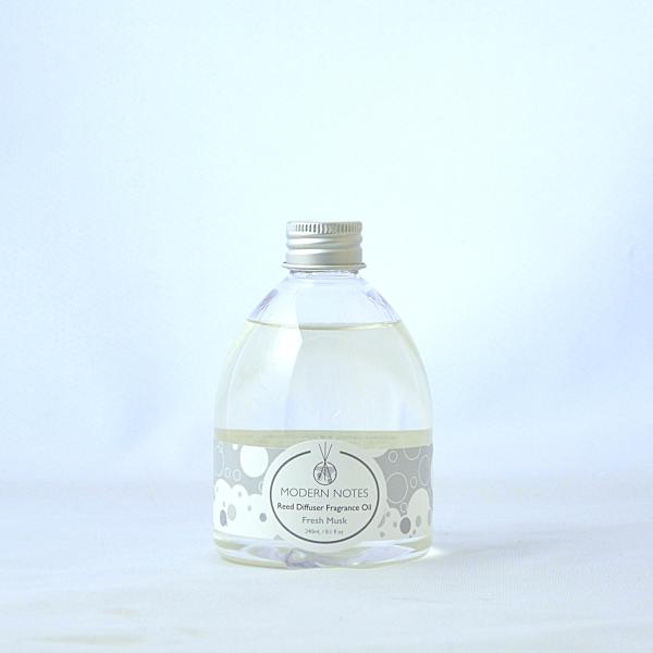 『MODERN NOTES(モダンノーツ)』■FRESH MUSK清らかでぬくもりのあるやさしいムスクの香り※商品の特性上、成分由来の沈殿物や変色（経時による変色含む）が見られることがありますが、使用には問題ありません。