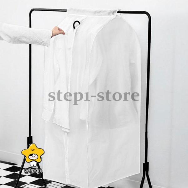 ■ 品名：衣装カバー■ 素材：PEVA■ カラー：全1色■ サイズ：SIZE1-SIZE4検索キーワード：衣装カバー　洋服カバー 半透明タイプ まとめてタイプ ホコリ防止 衣替え 衣類収納ケース 取り付け簡単 衣類カバー ウエアカバー 洋服...