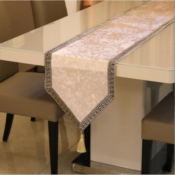 サイズ：33*120cm、33*150cm、33*160cm、33*180cm、33*200cm、33*230cm、33*250cm、33*280cm、33*300cm、33*400cm。クラシックの中華風のテーブルランナーです。家にエレガ...