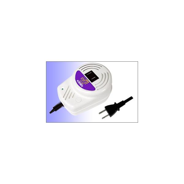 海外赴任、留学、旅行に　変圧器