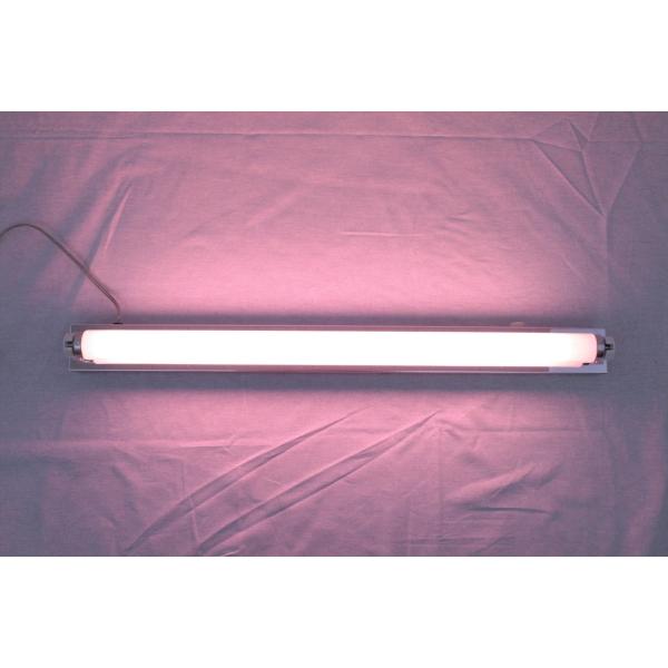 ●中間スイッチ式●電源電圧：100V●消費電力：23W●使用ランプ：FL20S●点灯管：FG-1E【使用上の注意】・本製品は周波数50ヘルツ地域（東日本）専用です。60ヘルツ地域（西日本）では 使用できませんのでご注意ください。