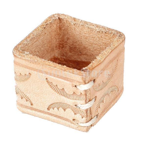 このポケットチョークホルダーは.しなやかなビニールチョークホルダーが特徴で.チョークの出し入れが簡単です.このポケットチョークホルダーを持っていれば.チョークを二度と失うことはありません.このポケットチョークホルダーは.ビリヤードチョークの...