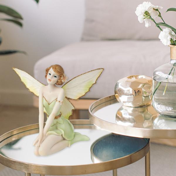 説明:妖精の像:環境に優しいポリレジン.優雅なリリーフの顔と絶妙な詳細な詳細翼を持つ花の妖精の置物は.あなたが好きな場所.テーブル.棚または机の上に置くことができます.とてもよくできていてかなり魅力的な.塗料はかなりよくやっていて.顔はとて...