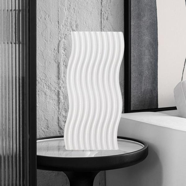 説明:素材:よりエレガントで美しく見える.耐久性があり.安定した高性能素材で作られています.便利: 装飾トレイ.エレガントな外観のシンプルなデザインで.雑貨に使用してより直感的に見ることができます.用途: ネックレス.イヤリング.リング.ブ...