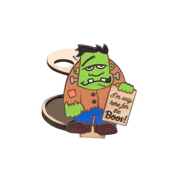 説明:[エレガントな木製外観]: 木製の手工芸品.あらゆるカウンタースペースやワインセラーの家具のステートメントです.キッチンやダイニングルームのさまざまな装飾を完成させます.[ユニークなデザイン]: ハロウィンミニリカーボトルスタンド.ハ...