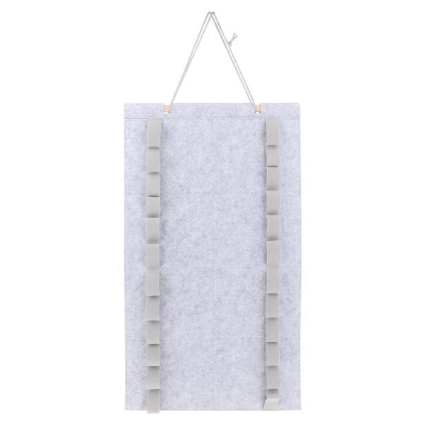 説明:[プレミアム素材]この武道ベルトオーガナイザーはプレミアムフェルト布素材で作られており.非常に耐久性があり.頑丈です.サイズ 35cmx63cm/13.78インチx24.80インチ.[使いやすい]壁掛けフックを使用して空手帯ディスプレ...