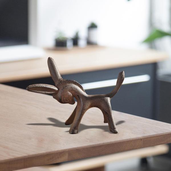 説明:[鮮やかなスタイリング]: クリエイティブで興味深い鋳鉄製のロバの置物ミニチュアオーナメント.細かい仕上がりと鮮やかなディテール.素朴で厚みがあり質感があり.家の装飾に最適です.[耐久性のある素材]:動物の像は高品質の鋳鉄素材で作られ...