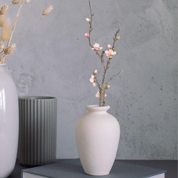 説明:[用途]: フェイクプラムボッサムフラワーの長い茎は.花瓶に挿入してお部屋を飾るのに適しています.[プレミアム素材]: 人工プラムボッサムは高品質のシルクフラワー素材で作られており.壊れにくく.装飾のニーズを満たすことができます.[使...