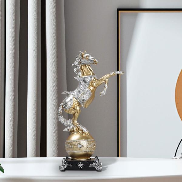 説明:[素材と職人技]: 馬の置物は厳選された樹脂素材を使用し.現代中国文化のエッセンスと現代のヨーロッパとアメリカのアートデザインを組み合わせて.雄大でリアルな疾走する馬の形を作り出しています. [アートデザイン]: この馬の置物樹脂工芸...