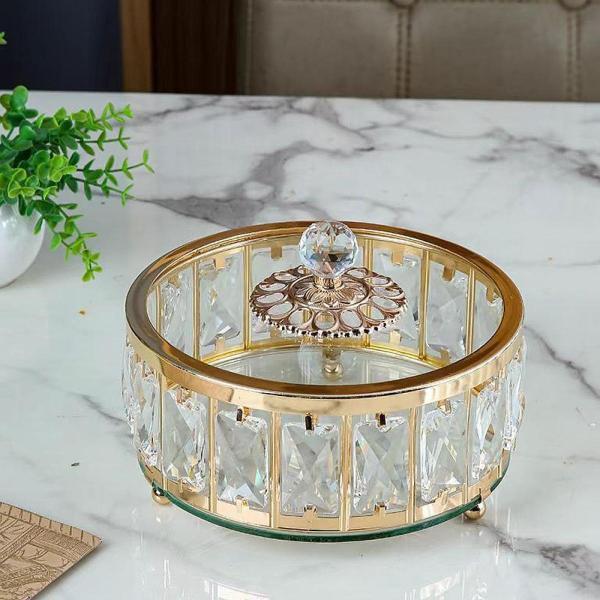 説明:[素材]蓋付きスナックナッツキャンディボックスはガラス.金属.頑丈な構造で.お手入れが簡単です. [サイズ情報]防塵蓋付きラウンドスナックトレイ(直径×高さ)の寸法は約20cm×6.5cm/7.87インチ×2.56インチ. [用途]ナ...