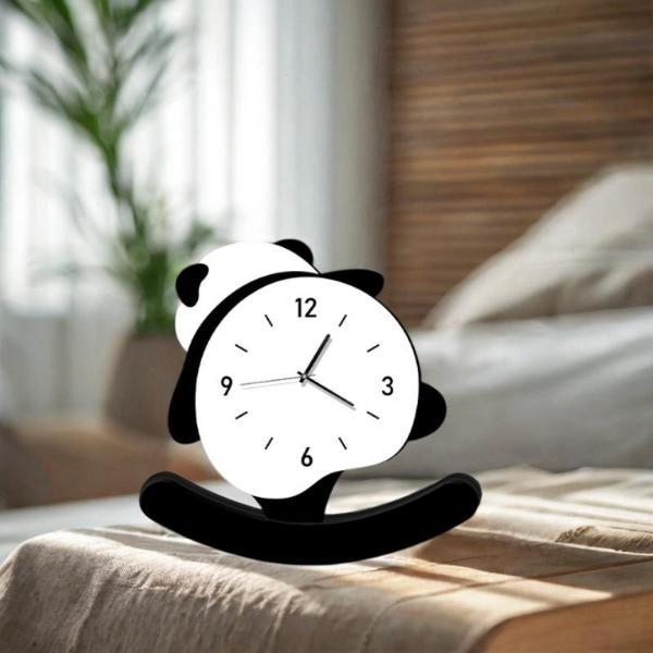 説明:[パンダがテーマの時計]: このパンダの置物ノベルティ時計は.シンプルさとファッションが見事に融合しており.パンダをテーマにしたロッキングデザインが特徴です.時計だけでなく.リビングルームやベッドルームの素晴らしい装飾でもあります[素...