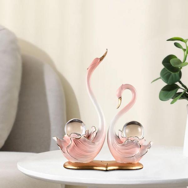 説明: Creative Decortoration]:エレガントでモダンでシックないくつかの白鳥の置物[素材:スワン像は高品質の樹脂とガラスで作られており.耐久性と洗練された仕上げを確保するために複雑に彫られています< Br/&gt...