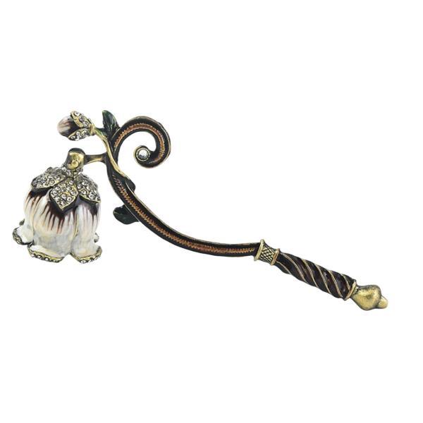 説明:[金属素材]: キャンドルスナッファーは亜鉛合金製で.丈夫で.エナメルカラーの職人技が施されています. [ユニークなデザイン]: ヨーロッパ風の花が彫刻されたキャンドルスナッフツール.滑り止めハンドルでスナッファーが手から滑り落ちるの...