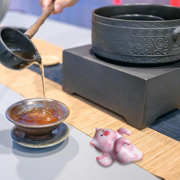 説明:[セラミック構造]: 高品質のセラミックで作られたこのティーペットは.耐摩耗性を備え.耐久性が長く.時代を超越したコレクションに加えられるように設計されています. [優れた職人技]: 精巧なディテールと本物そっくりの特徴を備えたこの魅...