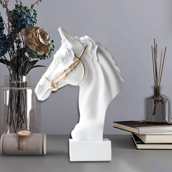 説明:[リアルな精巧な彫刻]: この馬頭像は.芸術的な精密さで驚くほどリアルなディテールを捉えています.立体的な彫刻が作品に奥行きと動きを与えます.アートコレクターや自然愛好家に最適です. [丈夫な樹脂素材]: 高品質の樹脂を使用し.長期間...