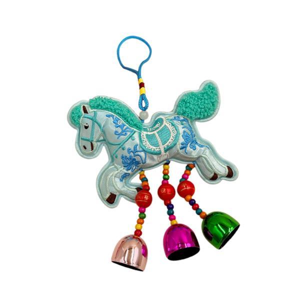 説明:[お祭りデザイン]: 中国の旧正月に最適なこの刺繍の馬の飾りは.ご自宅や車に伝統的な魅力と楽しい雰囲気をもたらします. [素材]: 高品質のコットン生地で作られており.耐久性と柔らかい手触りを保証します. [多用途]: 自宅.オフィス...