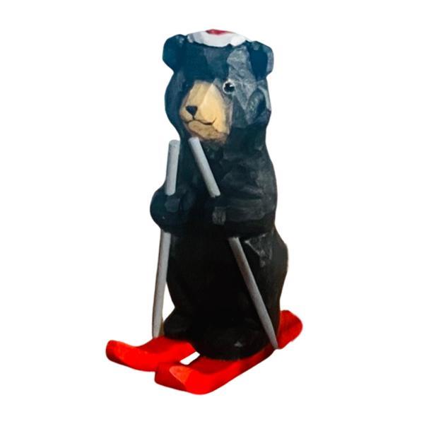 説明: [スキーデザイン]: この木製動物彫刻は生き生きとした愛らしい動物のイメージで.スキーの足.スキーポールを持つ手が空間の暖かい雰囲気を高めます. [素材]: この小さな彫刻は木材で作られており.丈夫で壊れにくいです.サイズは5.63...