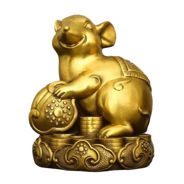 【製品概要】: 輝くゴールドトーンの仕上げが美しい、金属製のコンパクトな鼠の置物です。デスクや棚に気軽に飾れるサイズ感で、空間に華やかなアクセントを添えます。【デザイン】: 蓮の花を主題にした台座にすっきりと座る、愛らしい表情のフィギュアで...