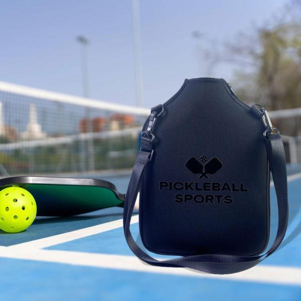 説明:[コンパクトサイズ]: 23*32cm のこのピックルボール パドル カバーは.コンパクトでありながら.ピックルボール パドルやその他の小さな必需品をしっかりと収納できる十分な広さを備えています.[プレミアム素材]: ネオプレン製のこ...