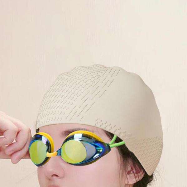 説明:[調節可能な伸縮性ストラップ]: 伸縮性と調節可能なストラップデザインを採用したこのゴーグルは.あらゆる頭の形に適しており.扱いやすく快適なフィット感を保証します. [ワイドゴールデンビュー]: スイミングゴーグルの角度デザインにより...