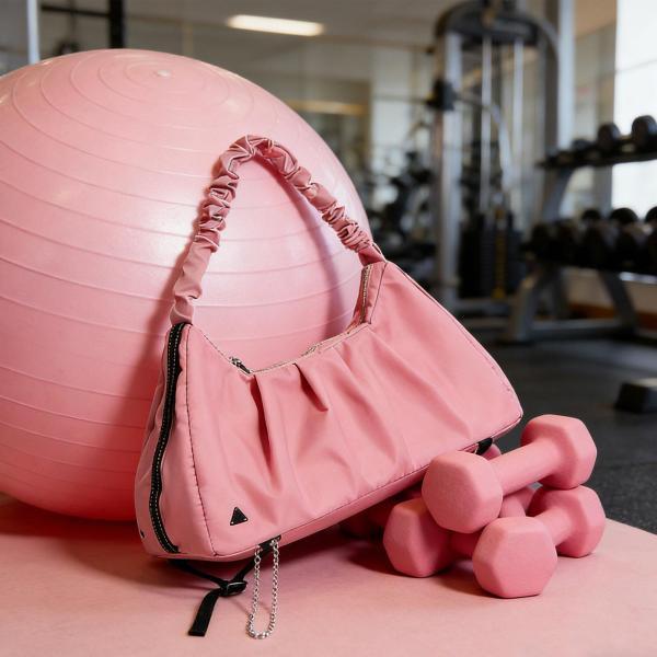 説明: [素材]丈夫なナイロン素材で作られたこのジムバッグは.日常の摩耗に耐えるように作られており.長期間の使用を保証します. [多用途]アクティブなライフスタイルを持つ女性のためにデザインされており.ヨガ.ダンス.水泳.あらゆるフィットネ...