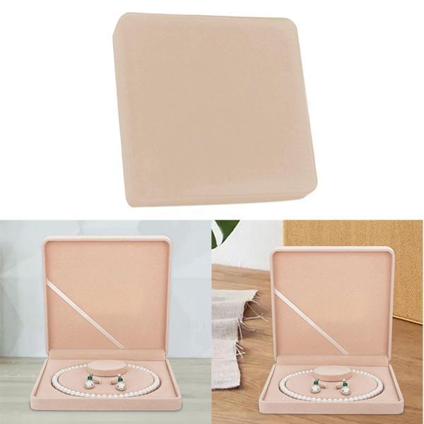 説明:ベルベット素材:ネックレスボックスは高級ベルベットでできており.手触りが柔らかいアプリケーション:ネックレスボックスは.プロポーズ.婚約.結婚式.誕生日.記念日などの特別な機会に最適です全体のサイズ:19 x 19 x 4cm / 7...