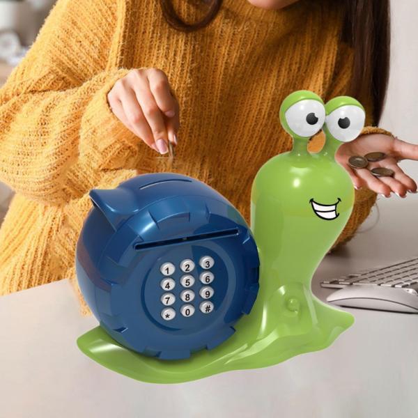 説明:[プレミアム素材]マネーバンクはプレミアムPP素材で作られており.実用的で素敵な家の装飾になります. [サイズ情報]貯金箱のサイズは25cmx10.5cmx21.5cm/9.84インチx4.13インチx8.46インチ.かわいい漫画のカ...