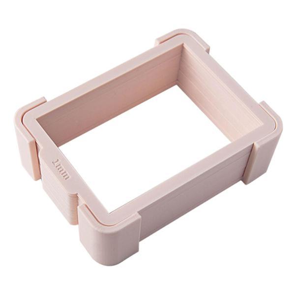 説明: [耐久性]: 高品質のPLAプラスチックで作られた粘土ローラーフレームセットは頑丈で.長期間使用でき.使用後のお手入れも簡単です. [プロ仕様]: 初心者からプロまで幅広く使えるこのフォンダン用ローリング深さガイドは.ポリマークレイ...