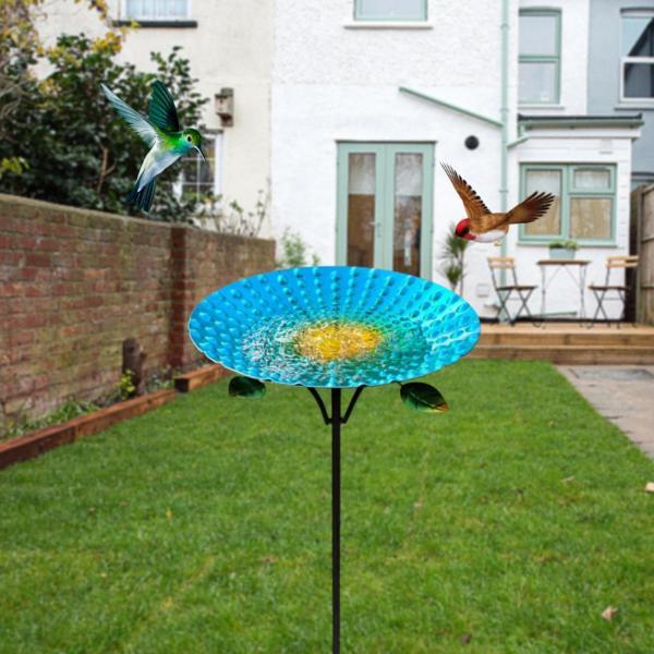 説明:[頑丈で安定したデザイン]: 安定したベースを備えたこのバードバスは.転倒を防ぐように設計されており.庭の土壌にしっかりと固定されます. [素材]: 鉄で作られたこの鳥の餌箱は.天候に耐えるように作られており.庭や芝生に洗練された雰囲...