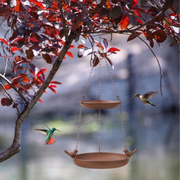 説明:[プレミアム素材]: 吊り下げ式バードバスは高品質の鉄製で.頑丈で耐摩耗性があり.さまざまな屋外気象条件に耐えられるように作られており.耐久性と長期使用を保証します. [2段]: この2段バードフィーダーは.バードバス.バードフィーダ...