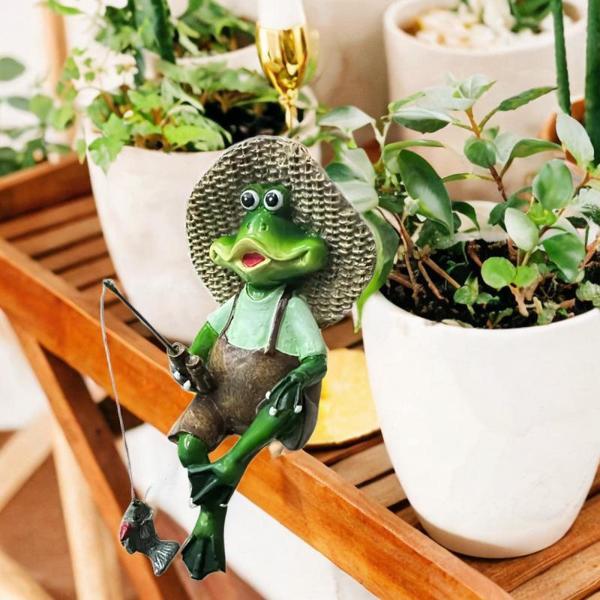 説明:[多用途の装飾]: 面白いカエルの飾りは.楽しさとリラックス感を演出します.このカエルの彫刻像は.屋内外.自宅.オフィス.寝室.リビングルーム.卓上.バルコニー.庭.庭.パティオ.芝生.ポーチなど.あらゆる場所に適しており.あらゆる環...