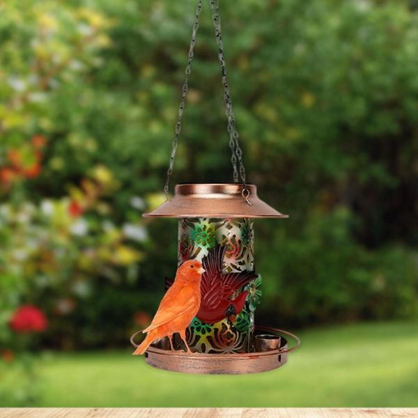 説明:[高品質素材]: 高品質の鉄で作られたこのソーラーバードフィーダーは.さまざまな気象条件での長期屋外使用に最適です. [屋外装飾]:屋外の鳥の餌箱は地面に置いたり.木に吊るしたりできます.透かし模様が刻まれています. [デザイン]: ...