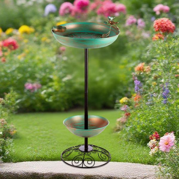 説明:[サイズ情報]屋外用金属製バードバス(直径×高さ)の寸法は約33cm×69cm/12.99インチ×27.17インチ. [金属素材]屋外用のバードバスボウルスタンディングバードフィーダーは鉄製で.頑丈な構造で.強力な耐荷重性を備えていま...
