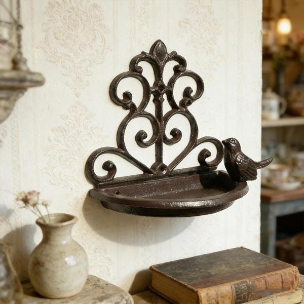 説明: [耐久性のある素材]: 高品質の鉄で作られたこの壁掛け式バードフィーダーは.屋外での使用において耐久性と頑丈さを保証します. [ヴィンテージの魅力]: この壁掛けバードフィーダーはレトロなデザインが特徴で.どんな空間にも素朴で上品な...