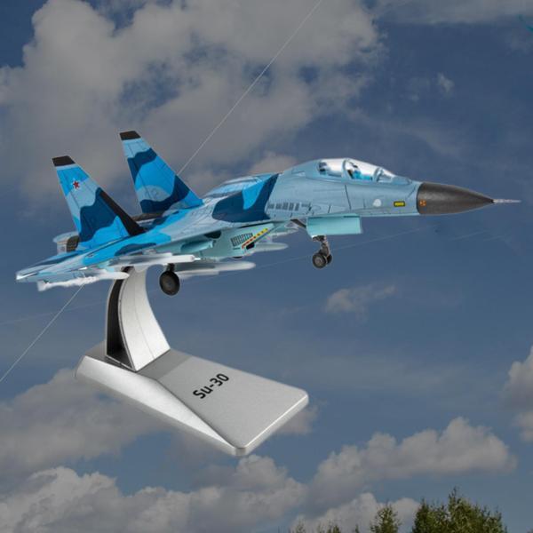 説明:飛行機モデル:1:100スケールのSu-30戦闘機モデル収集品用のダイキャスト合金モデルホームオフィス装飾.収集品:美しいデザインで航空収集品への情熱に応えましょう. 1/100スケールダイキャストプレーン:コレクターと愛好家のための...