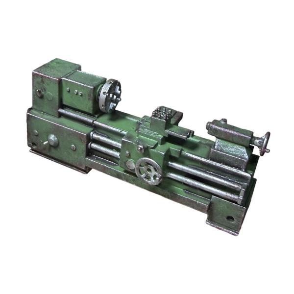 説明: [スケール]: 1/64スケールで設計されたこのモデルは.本物のミニチュアシーンのために実際の旋盤とベンチドリル機器を再現しています. [素材]: PP製で.軽量で取り扱いやすく.長時間のディスプレイ品質を保証します. [多用途]:...